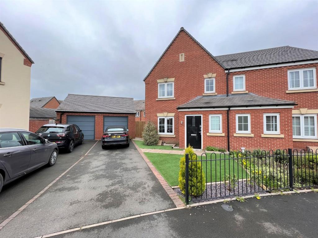 Lionheart Avenue Bishops Tachbrook Leamington Spa 3 Bed Semi Detached