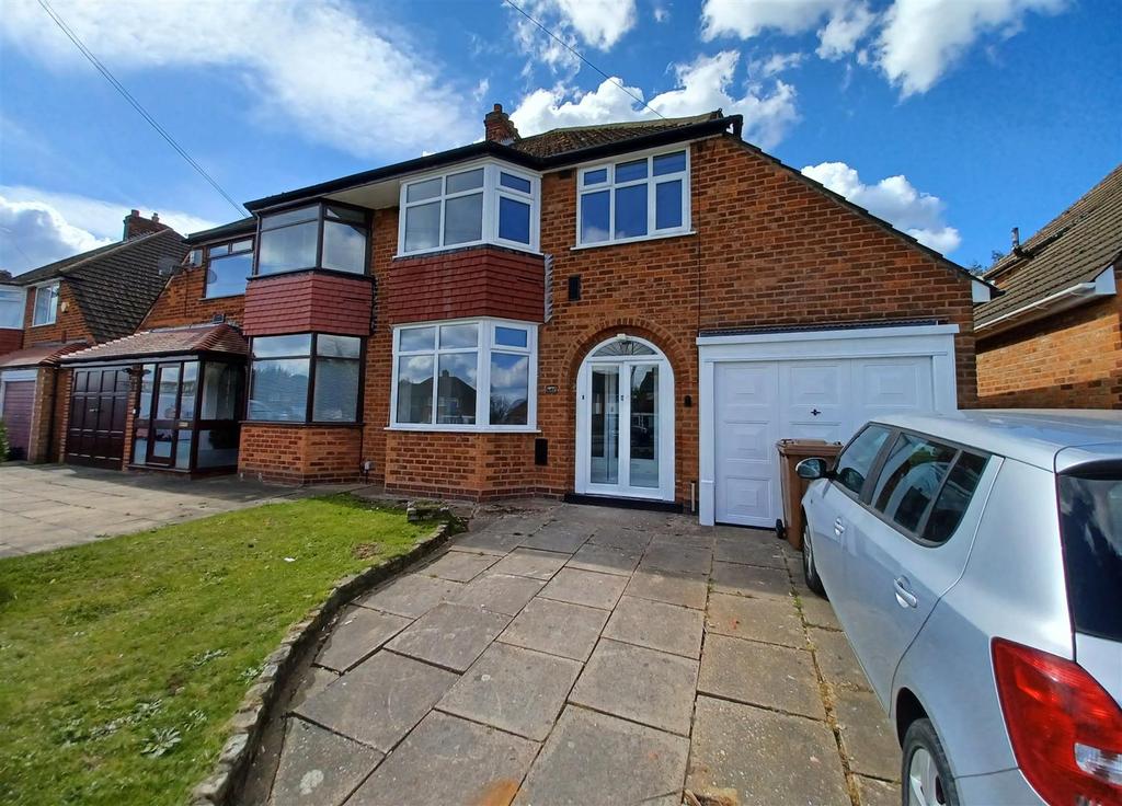 Lode Lane, Solihull, West Midlands 3 bed semi-detached house - £1,400 ...