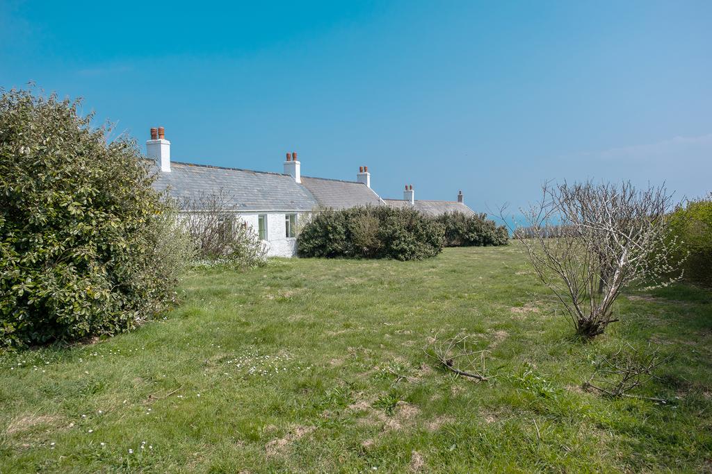 Little Sark, Guernsey, GY9 6 bed detached house - £150,000