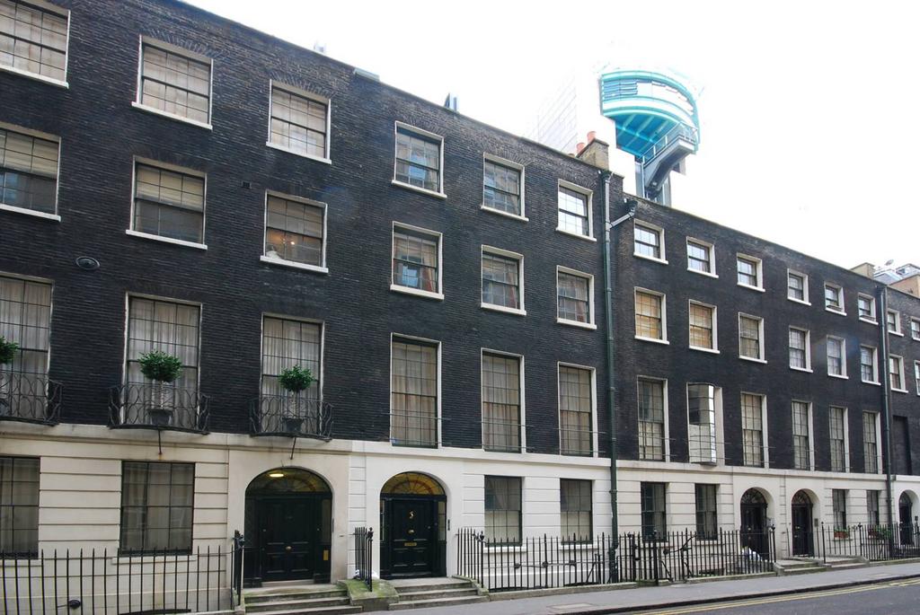 Craven Street, Covent Garden, London, WC2N 3 bed maisonette to rent - £ ...