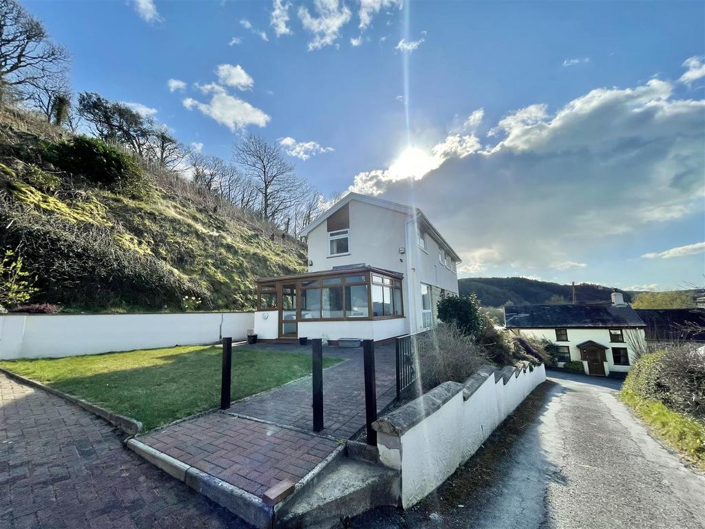 Llanilar, Aberystwyth 3 bed detached house - £340,000