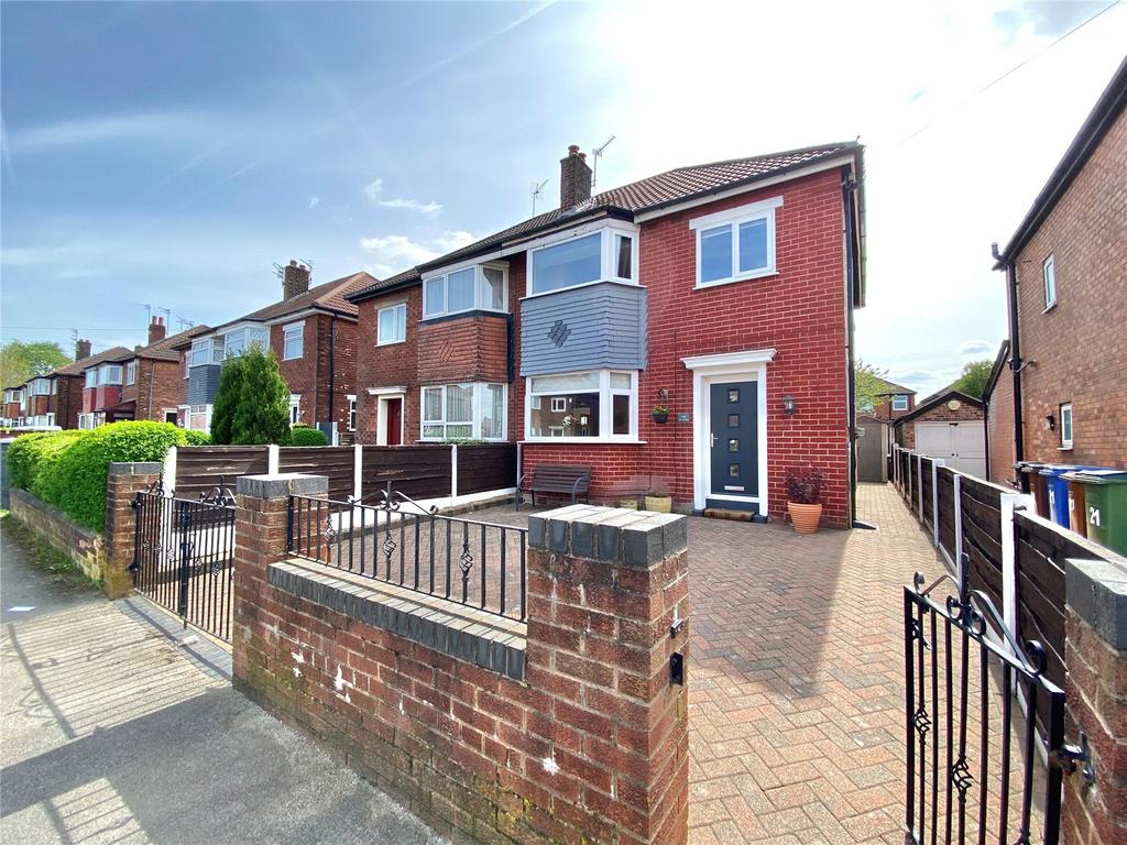 Wharfedale Road Reddish Stockport Sk5 3 Bed Semi Detached House £