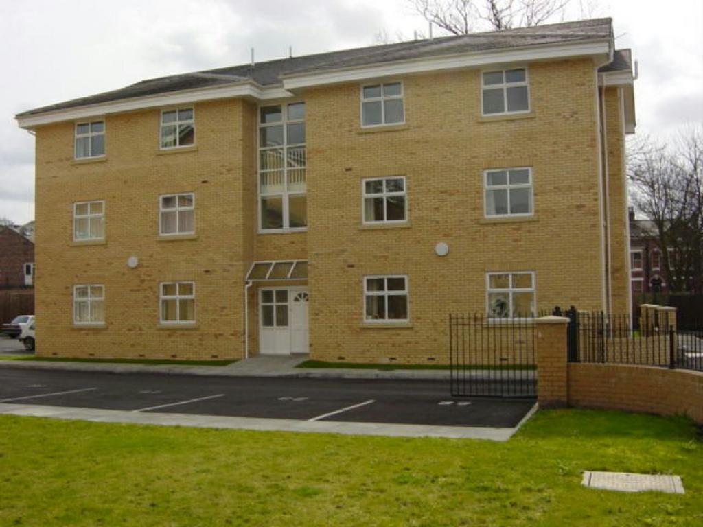 Burford Court Whalley Range 2 Bed Flat 900 Pcm 208 Pw Burford Court Whalley Range 2 Bed Flat 900 Pcm 208 Pw