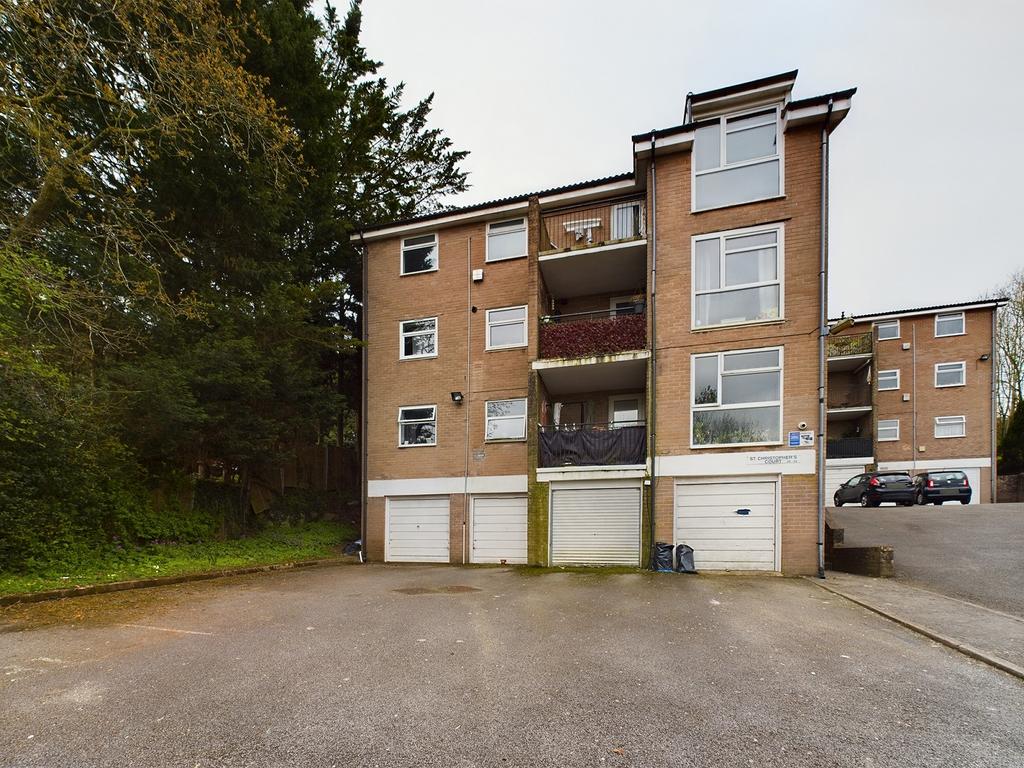 Linnet Close, Cyncoed, Cardiff. CF23 2 bed flat - £140,000
