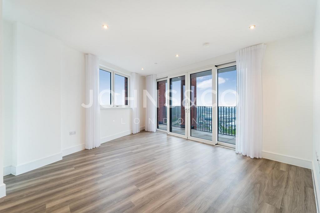 Ashwell House, The West Works, Southall, UB2 2 bed apartment - £1,898 ...