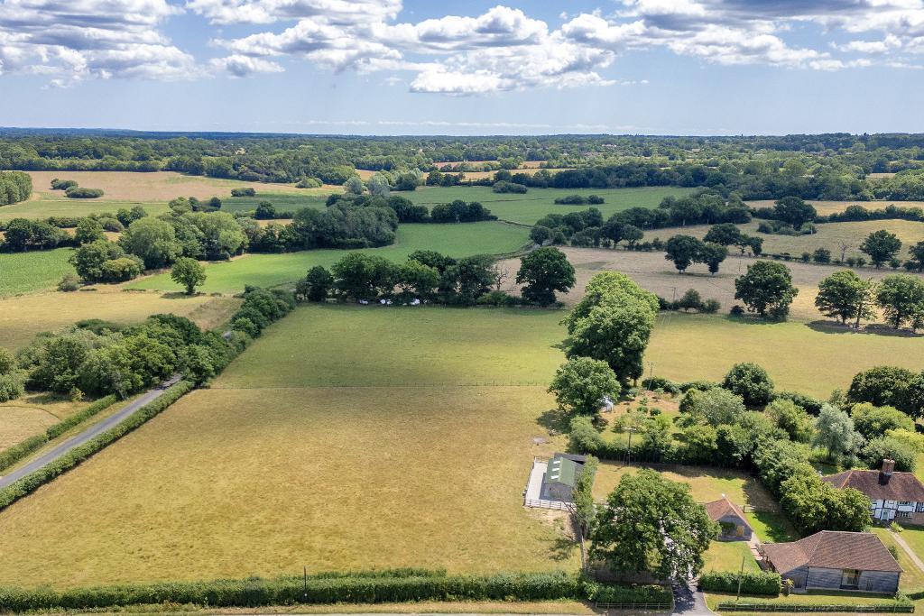 Hareplain Road, Biddenden, Kent, TN27... 2 bed detached house - £895,000