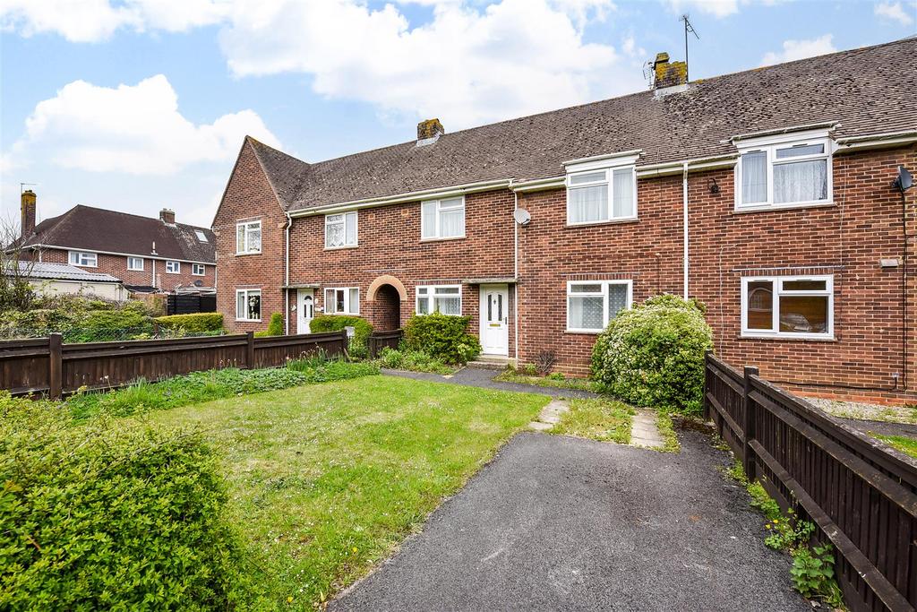 King George Road, Andover 3 bed terraced house - £280,000