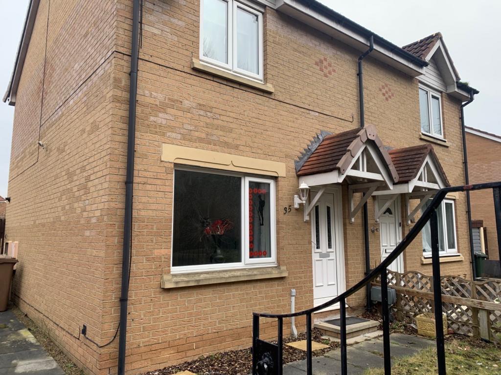 Braydon Drive, North Shields 2 bed semi-detached house - £650 pcm (£150 pw)