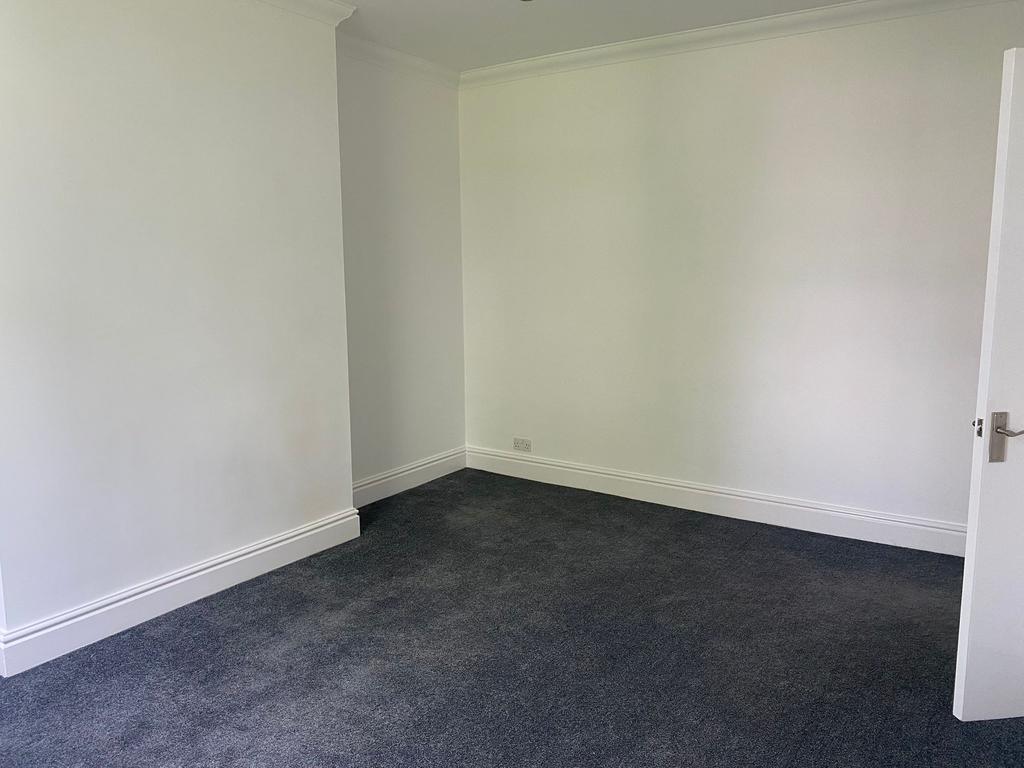 Croxteth Grove, Liverpool L8 2 bed flat - £795 pcm (£183 pw)