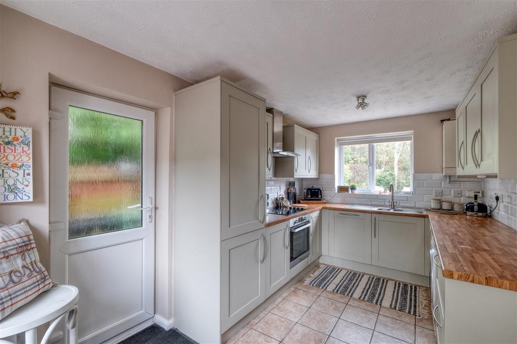 Ely Close, Worcester, WR5 1JX 3 bed detached house for sale - £325,000