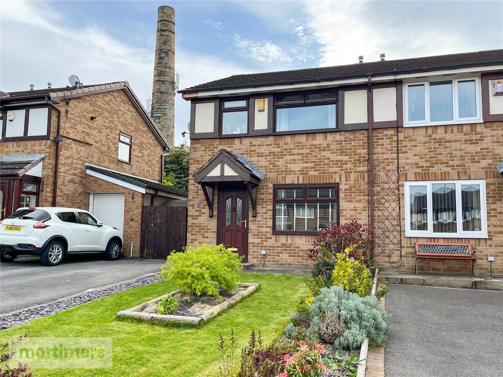 The Moorings, Burnley, Lancashire, BB12 3 bed semi-detached house - £ ...