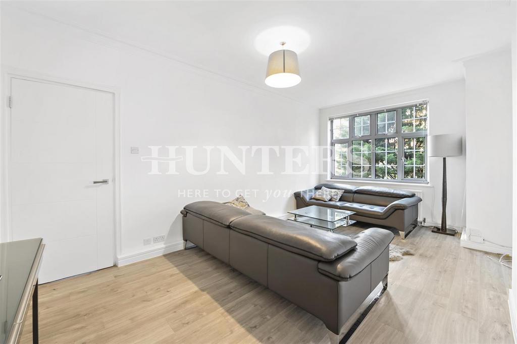 Acol Road, South Hampstead, NW6 2 bed apartment - £2,300 pcm (£531 pw)