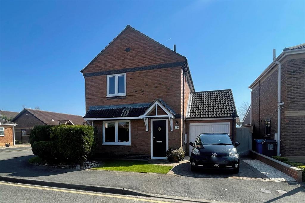 Pilots Way, Hull 3 bed detached house - £250,000
