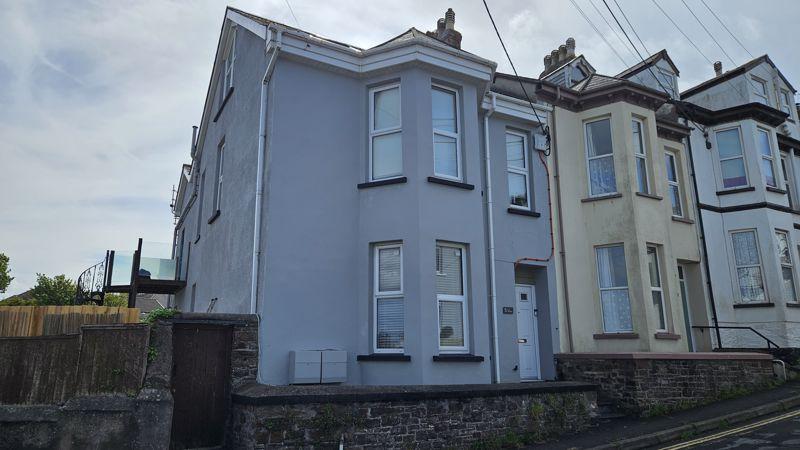Springfield Terrace, Bideford 1 bed apartment - £600 pcm (£138 pw)