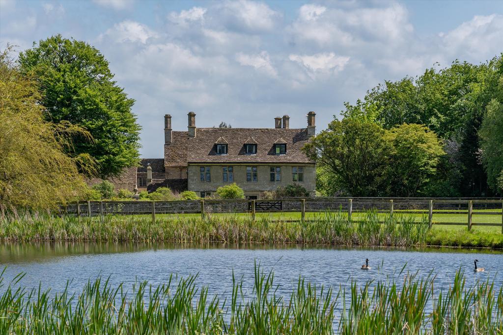 Saddlewood, Leighterton, Tetbury... Farm for sale - £7,950,000
