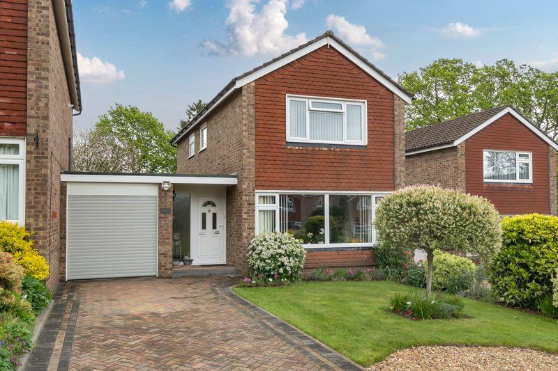 Old Bridge Close Bursledon So31 8ax 3 Bed Detached House For Sale £