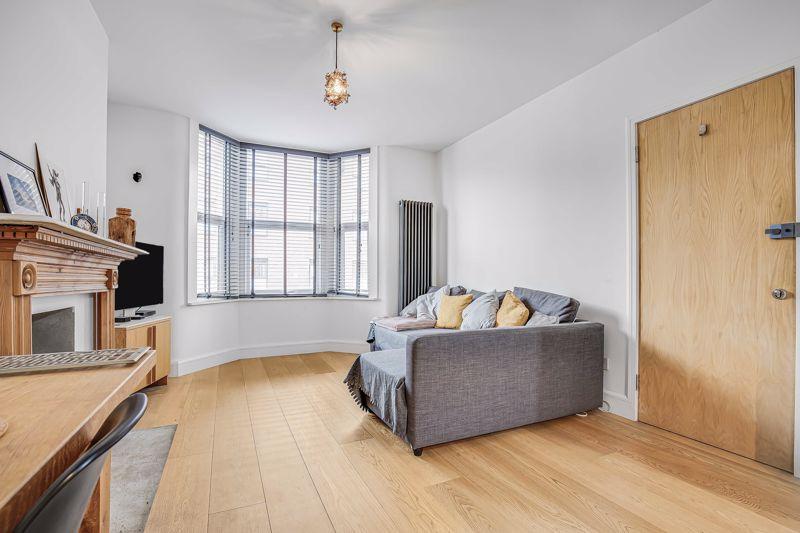 Kenworthy Road, Hackney E9 1 bed flat - £1,820 pcm (£420 pw)