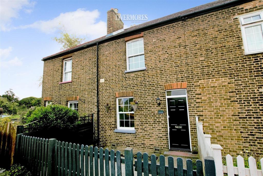 Howbury Cottages, Moat Lane, Erith 3 bed terraced house - £1,850 pcm (£ ...