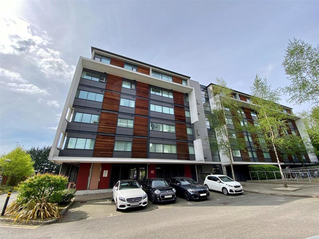 Lexington Court, Broadway, Salford 1 bed apartment - £130,000