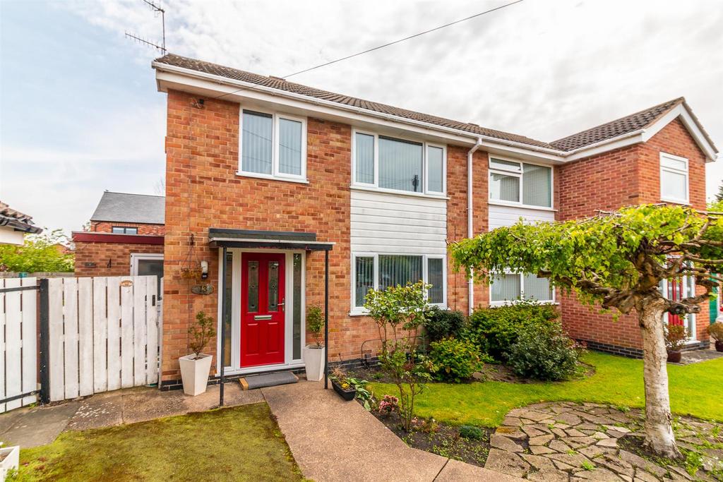 Savages Road, Ruddington 3 bed semi-detached house - £310,000