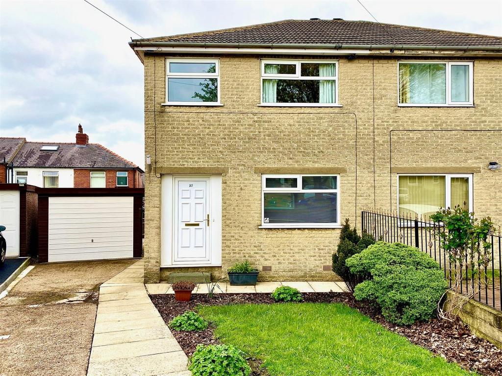 Patterdale Drive, Dalton, Huddersfield 3 bed semi-detached house - £169,995