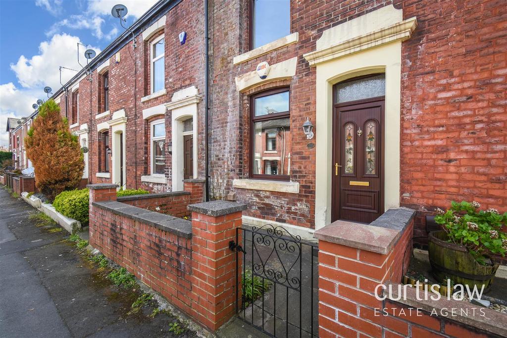 Selborne Street, Blackburn 2 bed terraced house for sale - £99,950