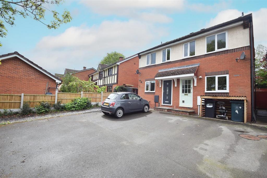 Leabank Close, Shrewsbury 2 bed semi-detached house - £195,000
