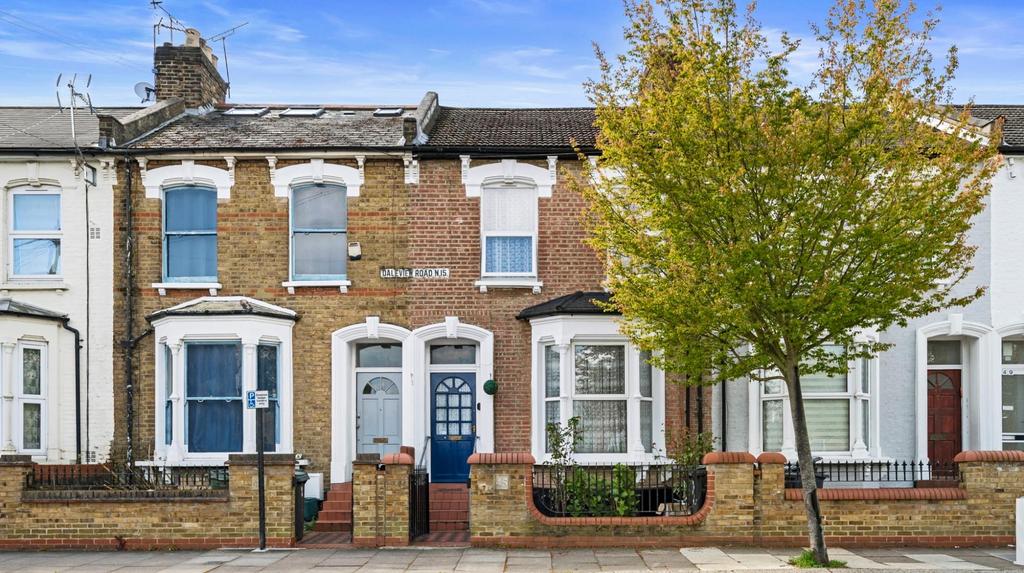 Daleview Road, London, N15 3 bed house - £1,000,000