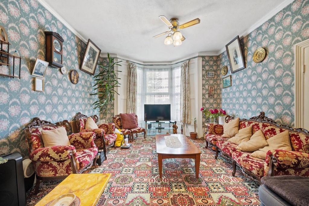 Daleview Road, London, N15 3 bed house - £1,000,000