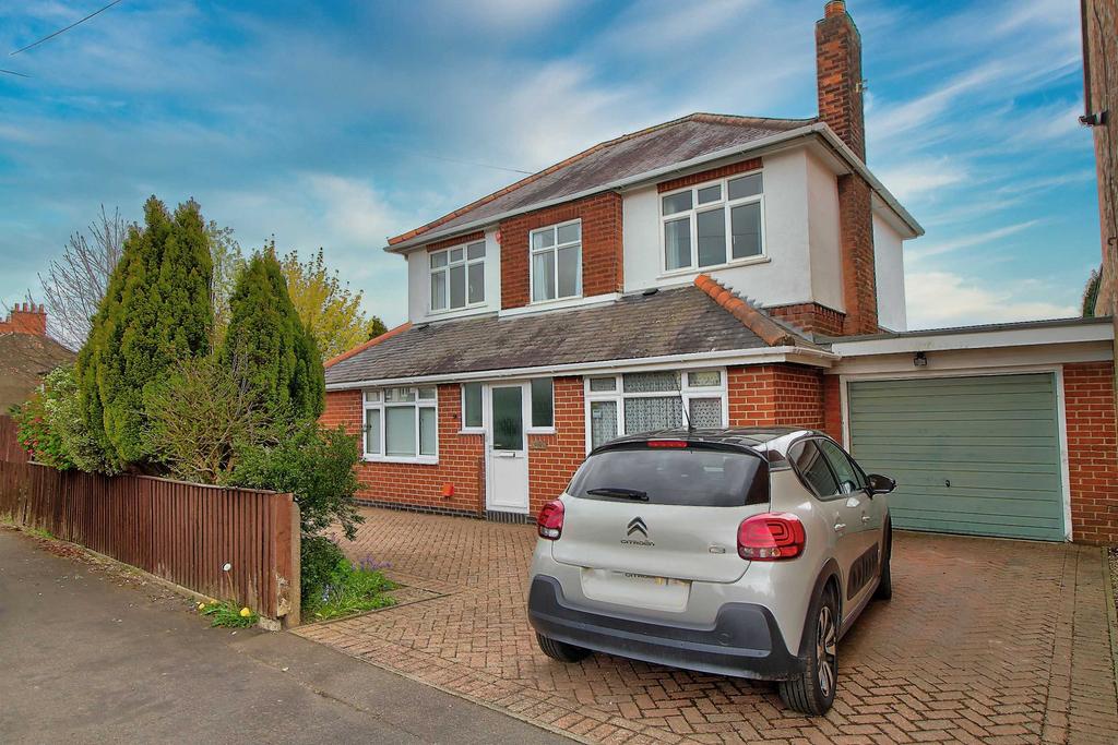Melbourne Road Ibstock Le67 3 Bed Detached House £249 900