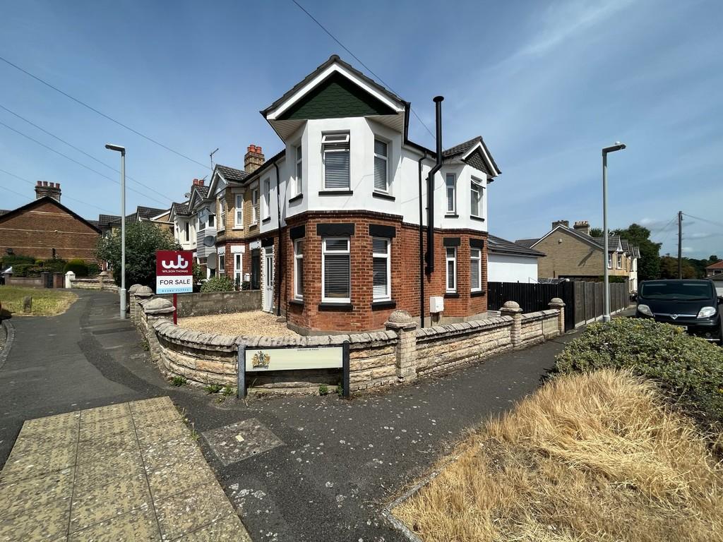 Croft Road, Parkstone 3 bed end of terrace house - £435,000
