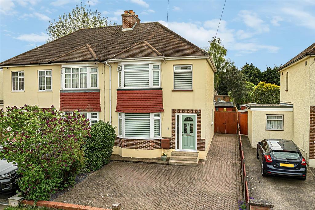 Holtye Crescent, Maidstone 3 bed semi-detached house - £425,000