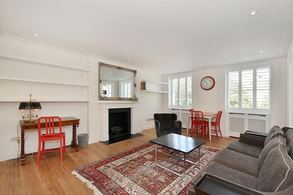 Earls Terrace, Kensington, W8 1 bed flat - £2,817 pcm (£650 pw)
