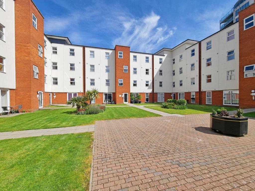 Gaskell Place, Ipswich 2 bed apartment to rent - £925 pcm (£213 pw)