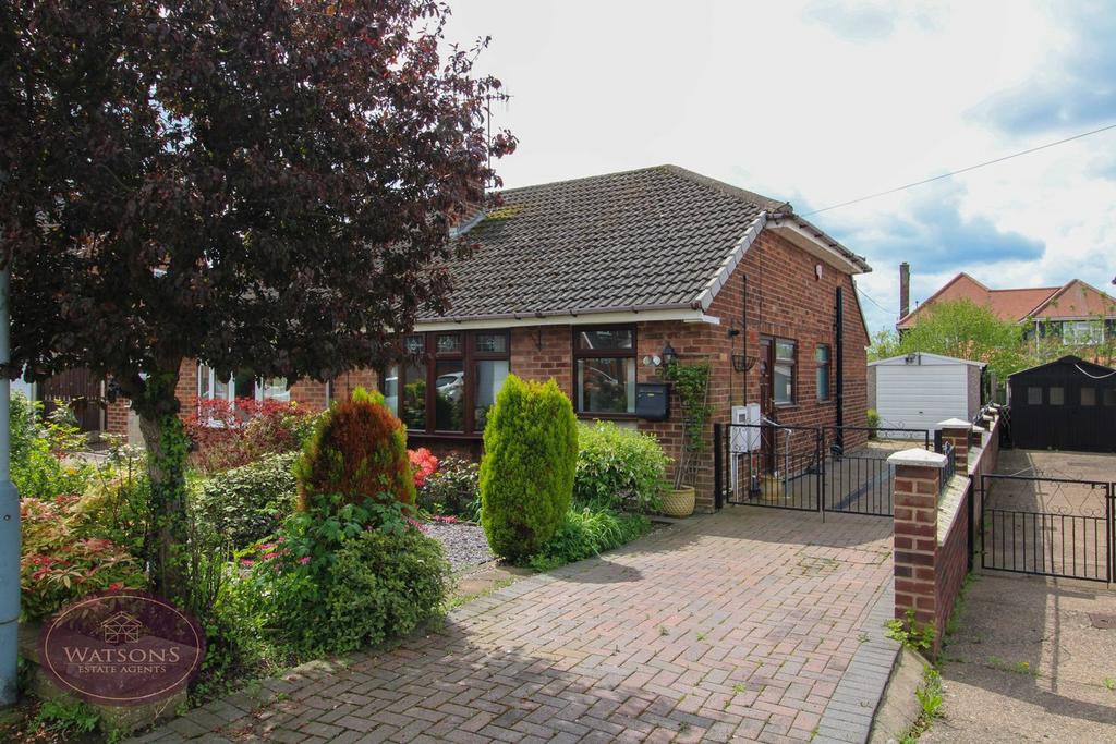 Kent Road, Giltbrook, Nottingham, NG16 2 bed semi-detached bungalow - £ ...