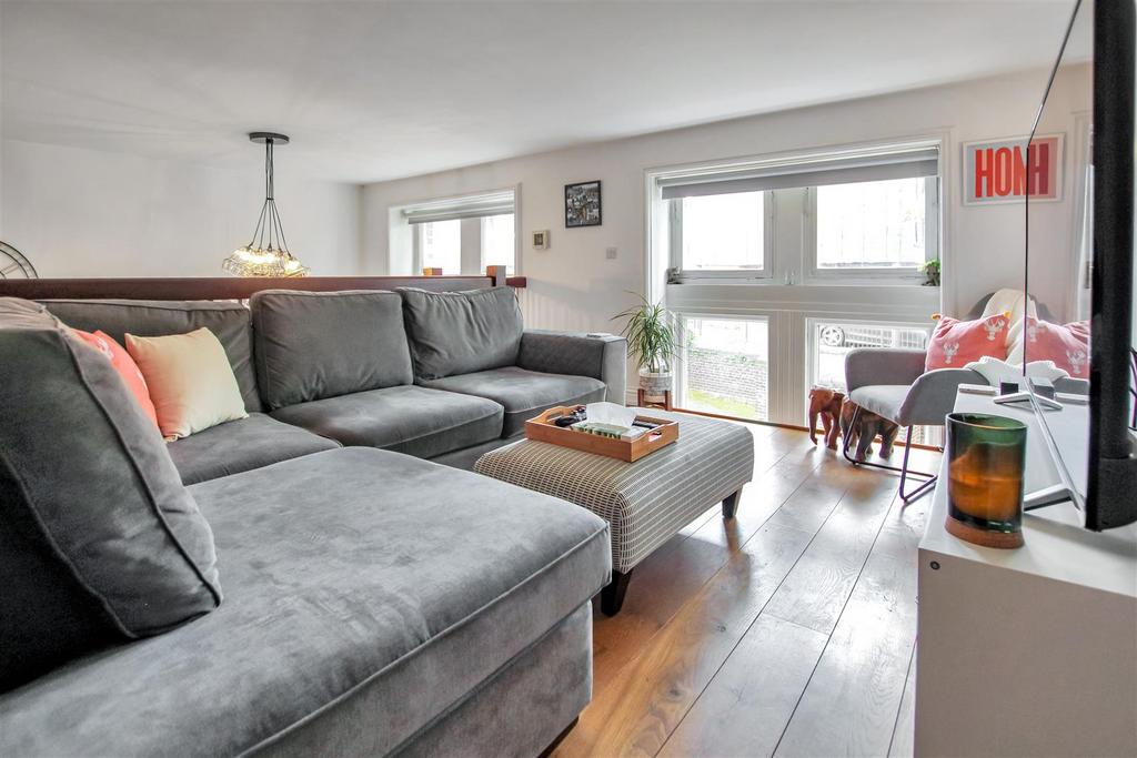 Forster Lofts Lower Wortley, Leeds 2 bed apartment - £145,000