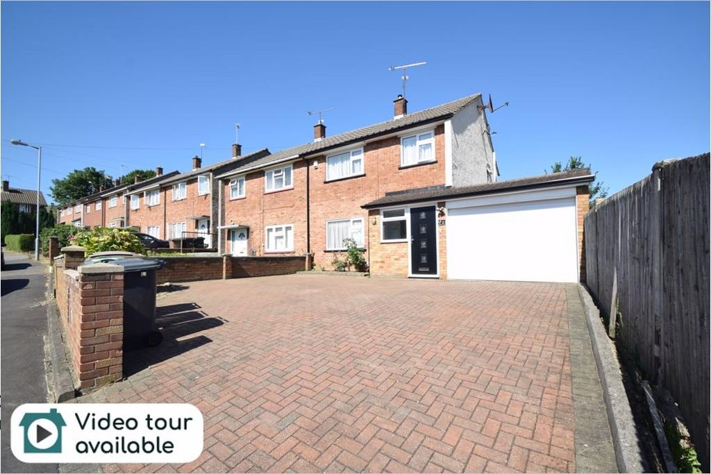 Baldock Close, Luton, Bedfordshire... 3 bed semi-detached house - £ ...