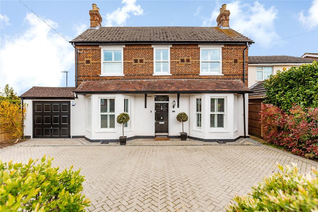 Castledon Road, Wickford, SS12 4 bed detached house for sale - £700,000