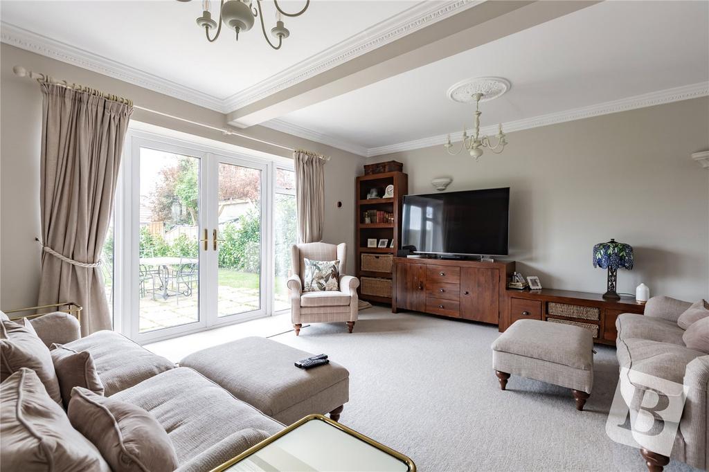 Castledon Road, Wickford, SS12 4 bed detached house for sale - £700,000