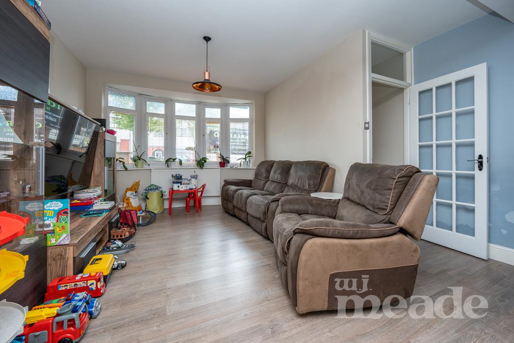 New Road, Chingford, E4 5 bed terraced house - £2,400 pcm (£554 pw)