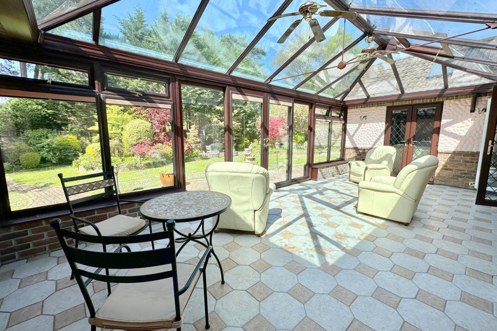 Bushmead Drive, Ashley Heath, BH24 2HT 5 bed bungalow - £900,000