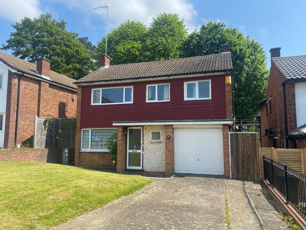 Tubbenden Close, Orpington, BR6 3 bed detached house - £700,000