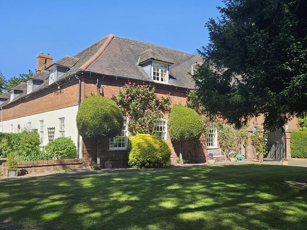The Vintry, Orgreave, Alrewas 4 bed house for sale - £650,000