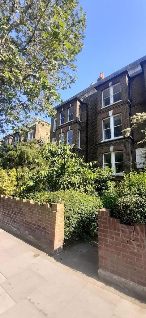 1 bed flat to rent on Peckham road, SE5 1 bed property - £1,249 pcm (£ ...