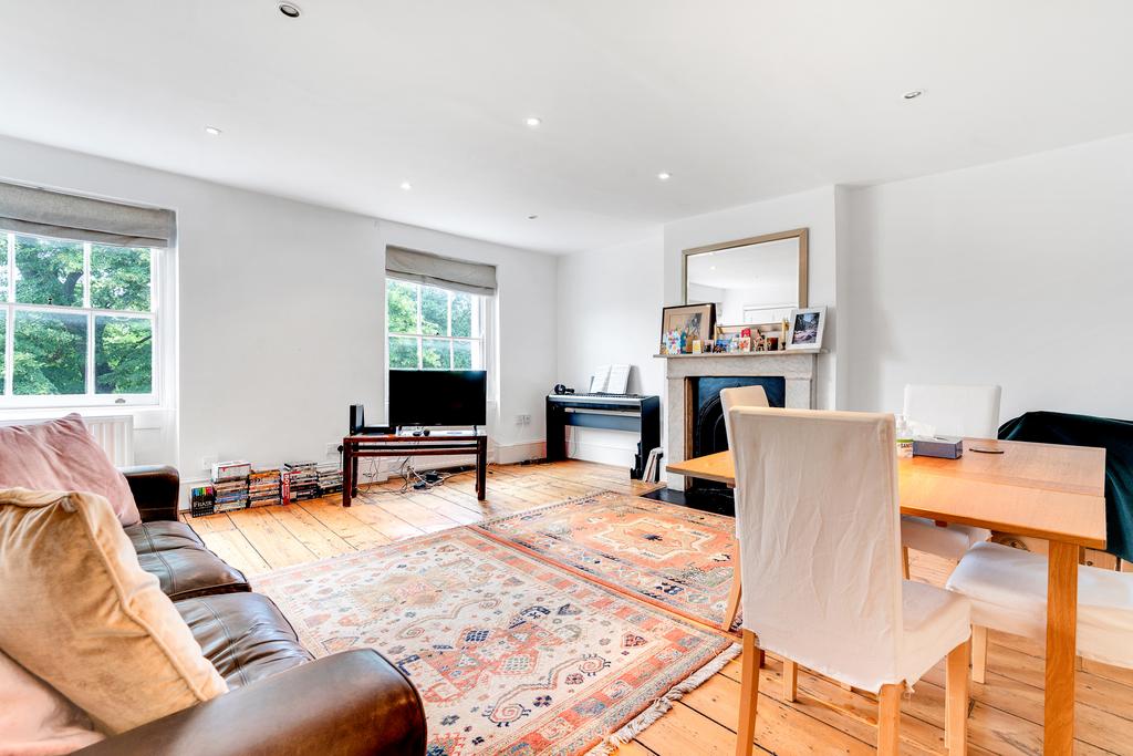 Highbury Place, London, N5 2 bed apartment - £2,600 pcm (£600 pw)