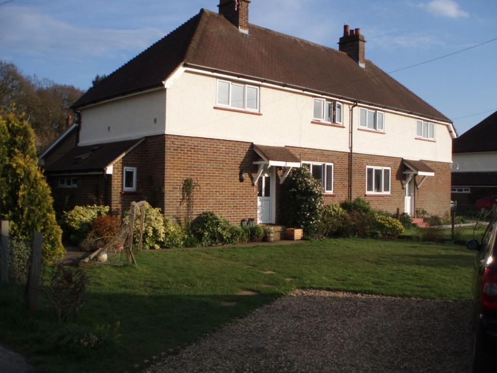 Pathfields, Shere, Shere GU5 3 bed semi-detached house - £1,595 pcm (£ ...