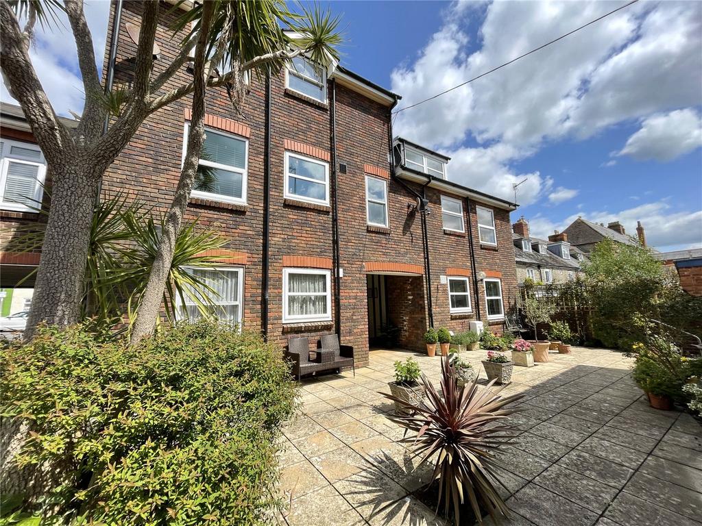 Norfolk Court, East Street, Bridport, Dorset, DT6 3 bed apartment for ...