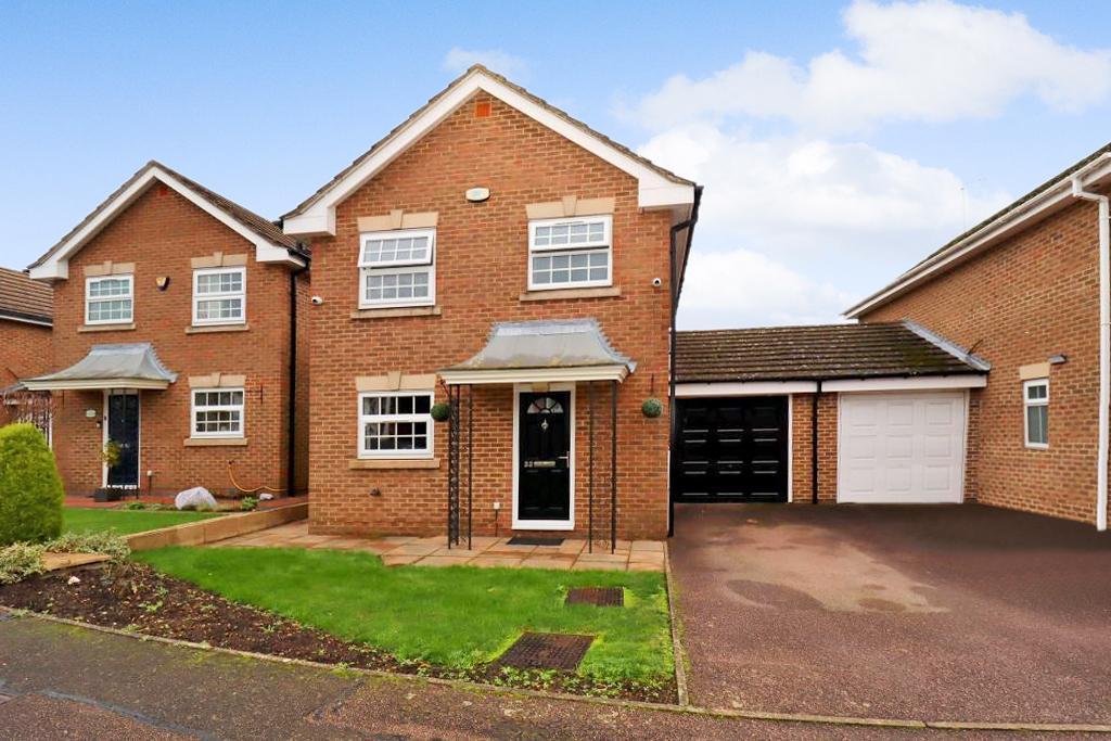 Hayton Close, Barton Hills, Luton... 3 bed detached house - £400,000