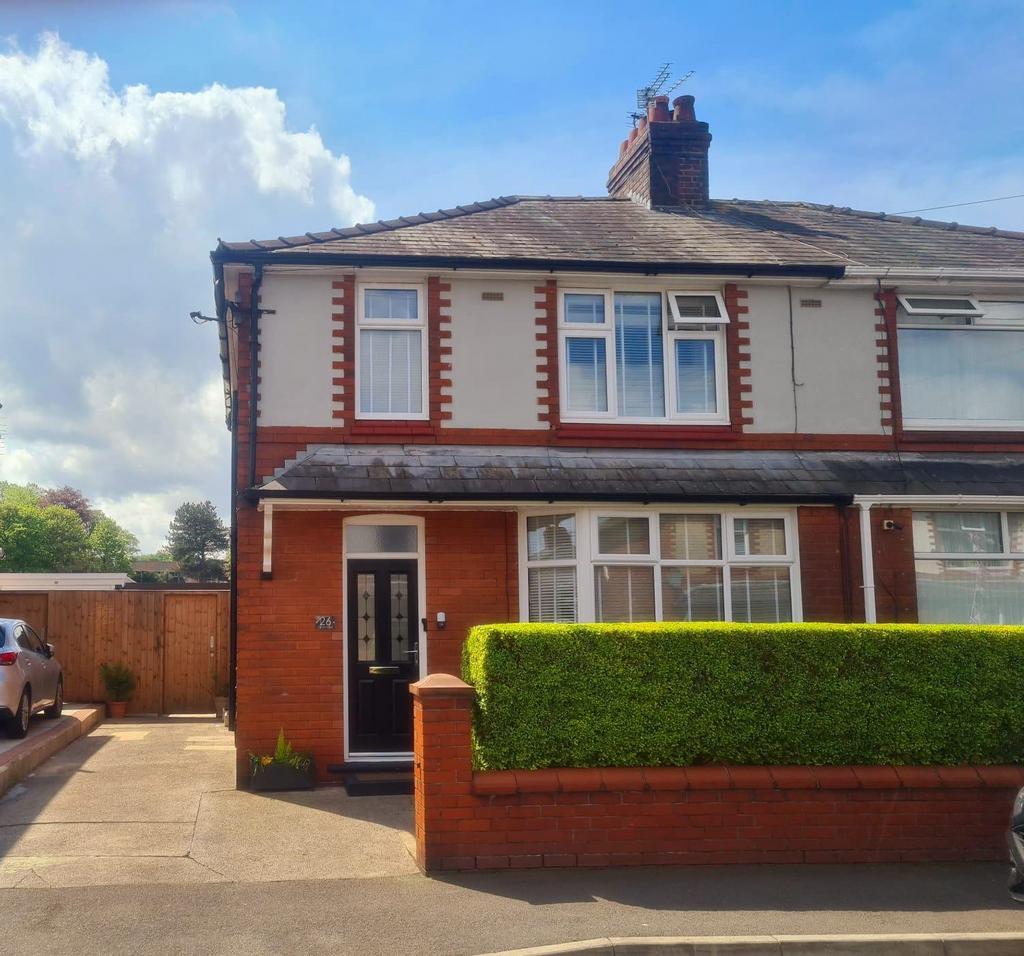 Oxford Road, Runcorn 3 bed semi-detached house for sale - £255,000
