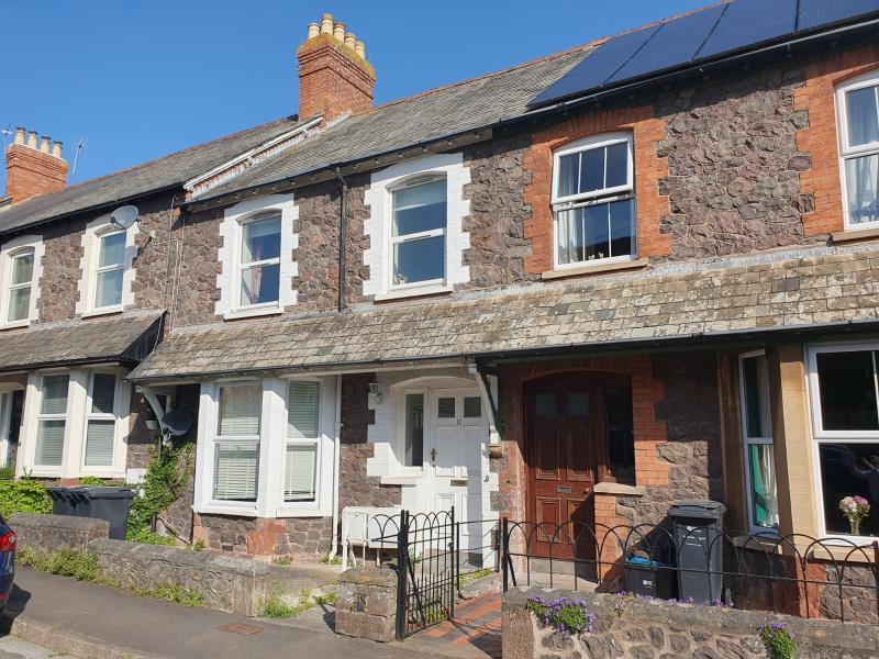 Selbourne Place, Somerset TA24 2 bed flat - £163,500